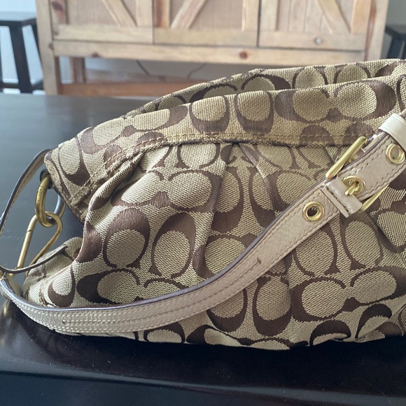Coach | Bags | Coach Small Purse 1 Inches Across 7 Inches Tall | Poshmark